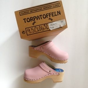 Cape Clogs | Shoes | Swedish Cape Clogs Pink Leather Natural Wood Sole ...